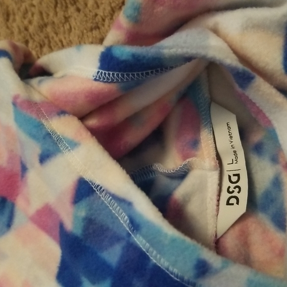 DSG | Shirts & Tops | Dsg Girls Hooded Fleece Sweatshirt | Poshmark